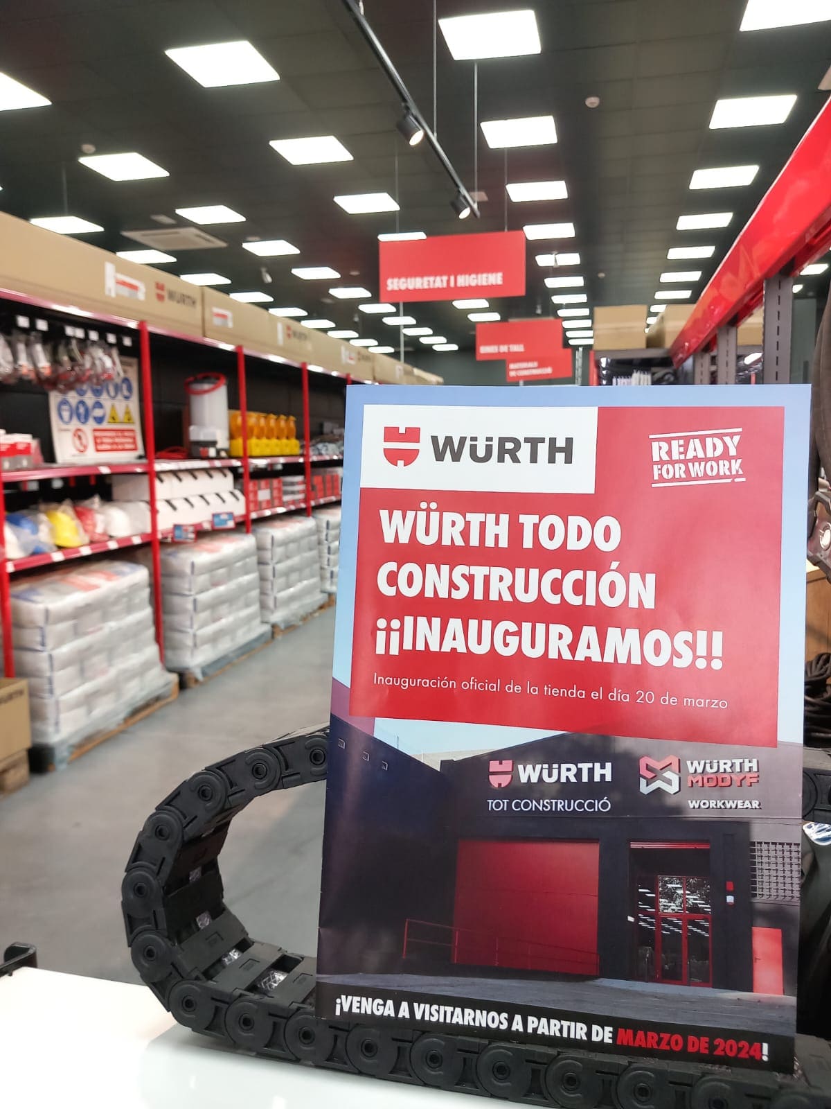 Inauguramos la primera tienda dirigida a la Construcción.